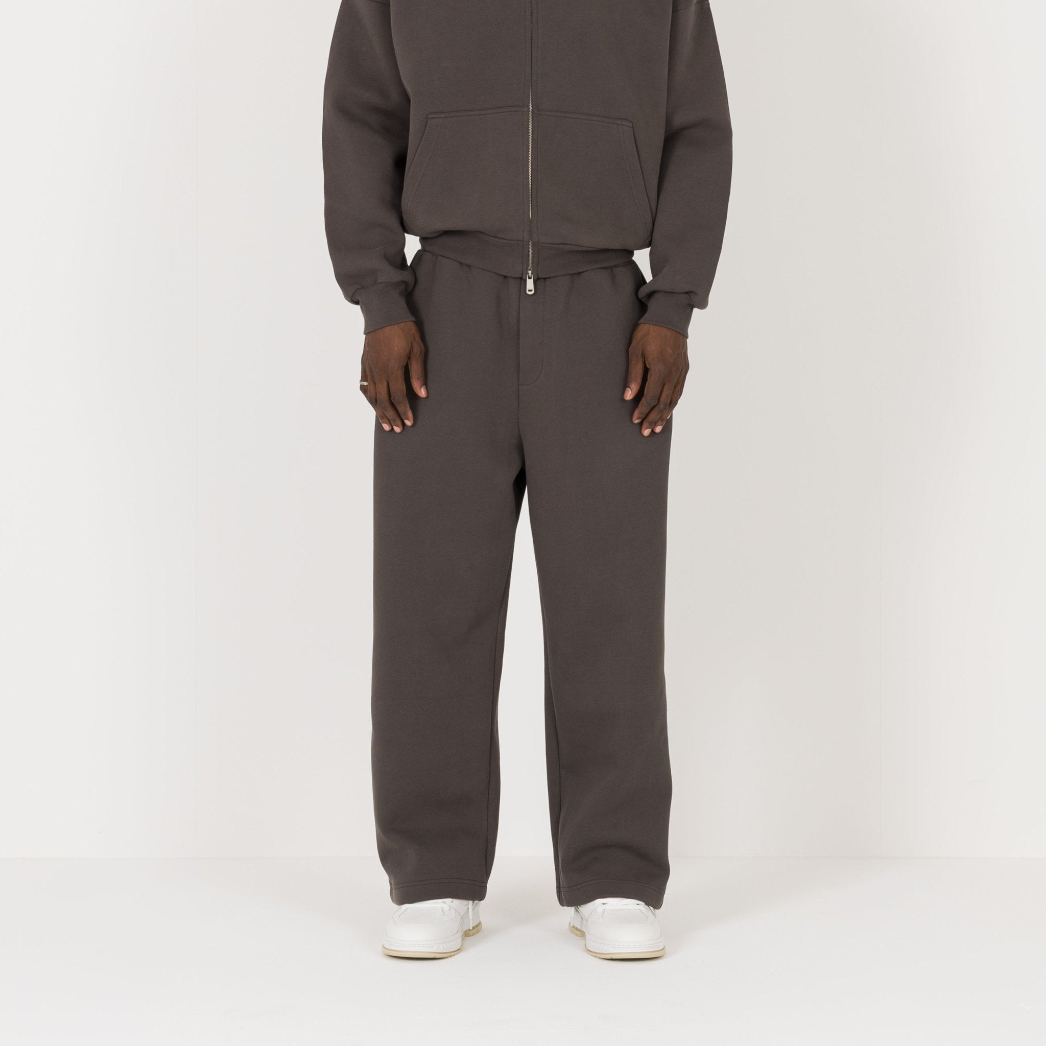 Home / Sculpt Sweatpant - Moor Brown